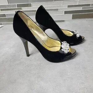 Luciano Padovan | Shoes | 37 Luciano Padovan Black Velvet Pumps With ...